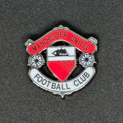 Manchester United FC Retro Badge 1960-1970 (England) | Worldsoccerpins.com